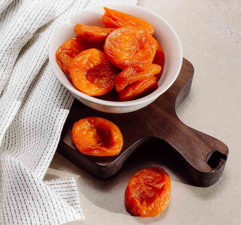 Iron Rich Fruits for Hair Health - Na Ha ZO - Natural Hair Zone ♥️